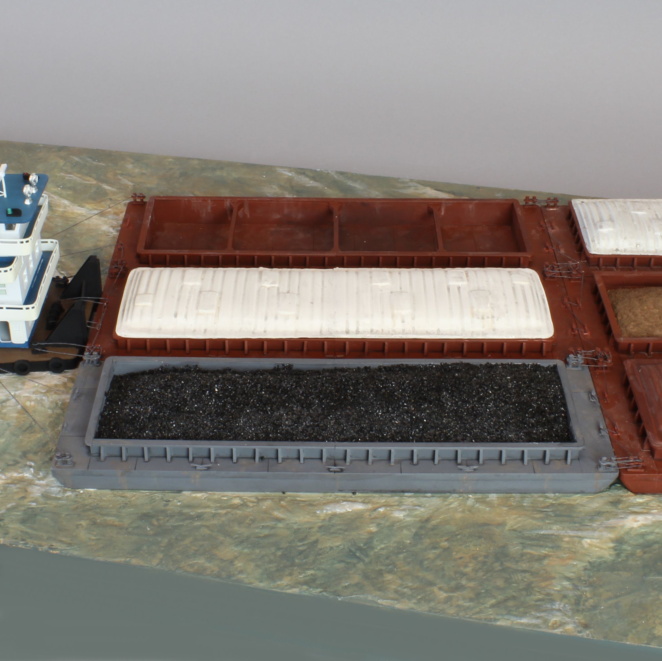 HO Barge | Custom Model Railroads 410-889-0010