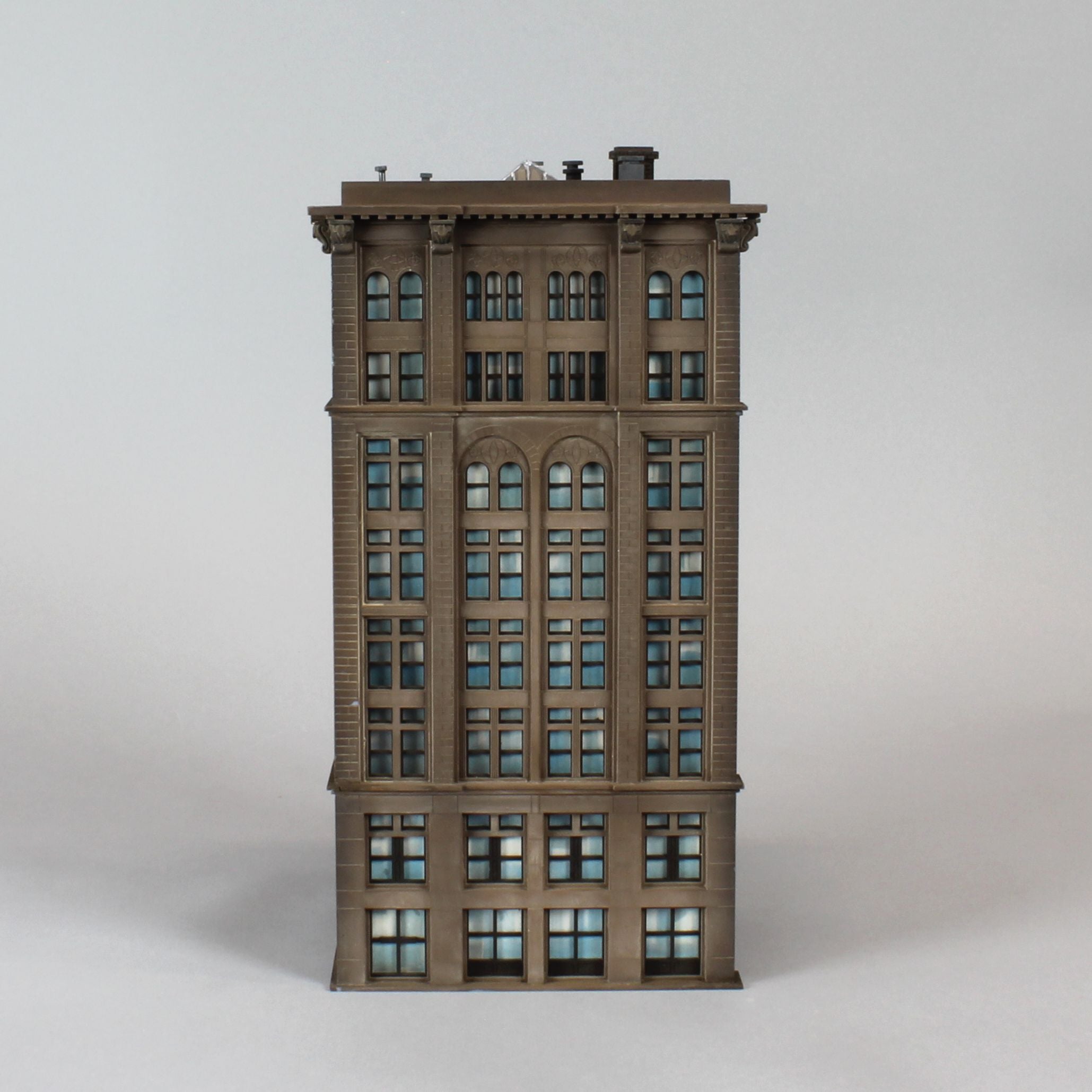 N Saint Paul Building | Custom Model Railroads 410-889-0010