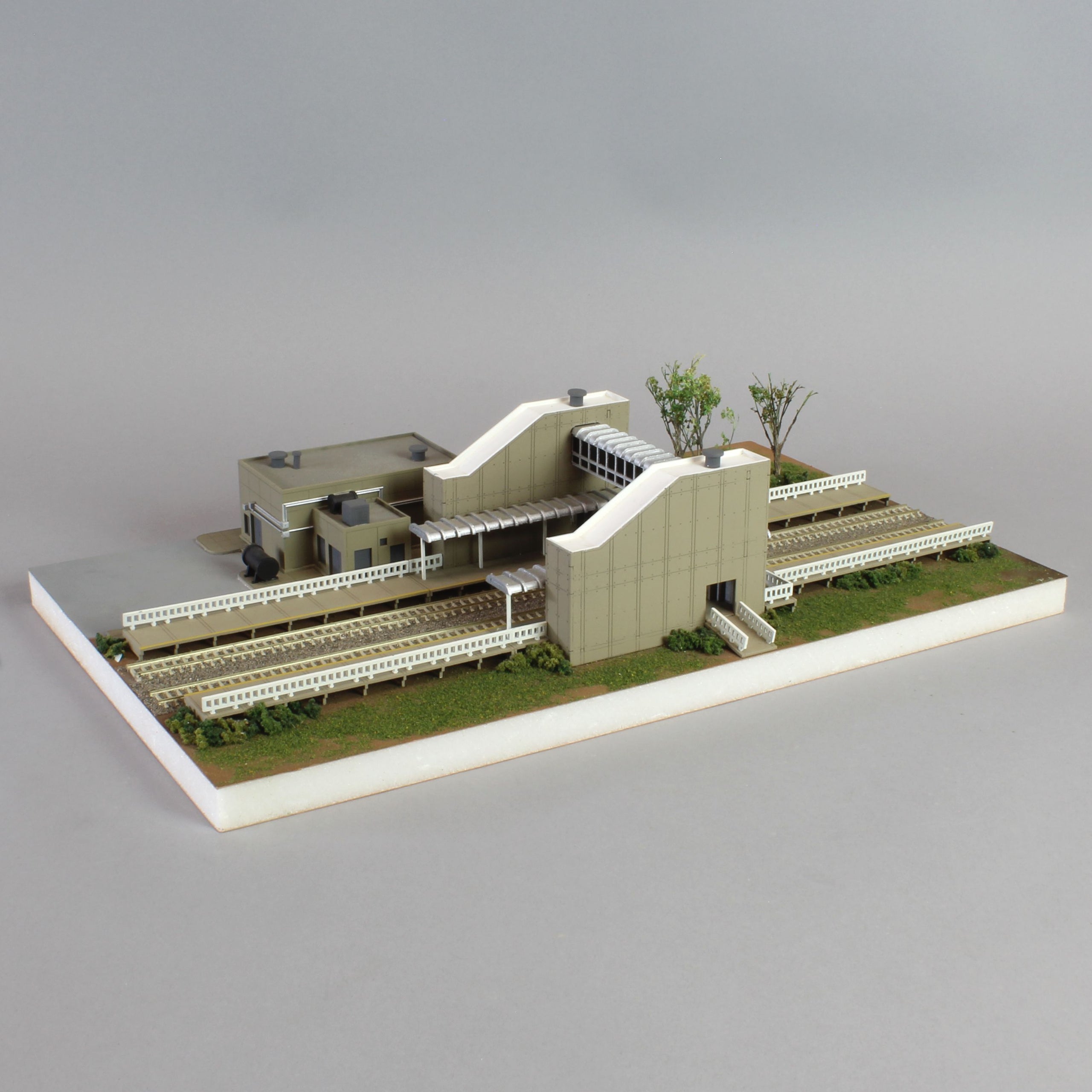 N Commuter Station | Custom Model Railroads 410-889-0010